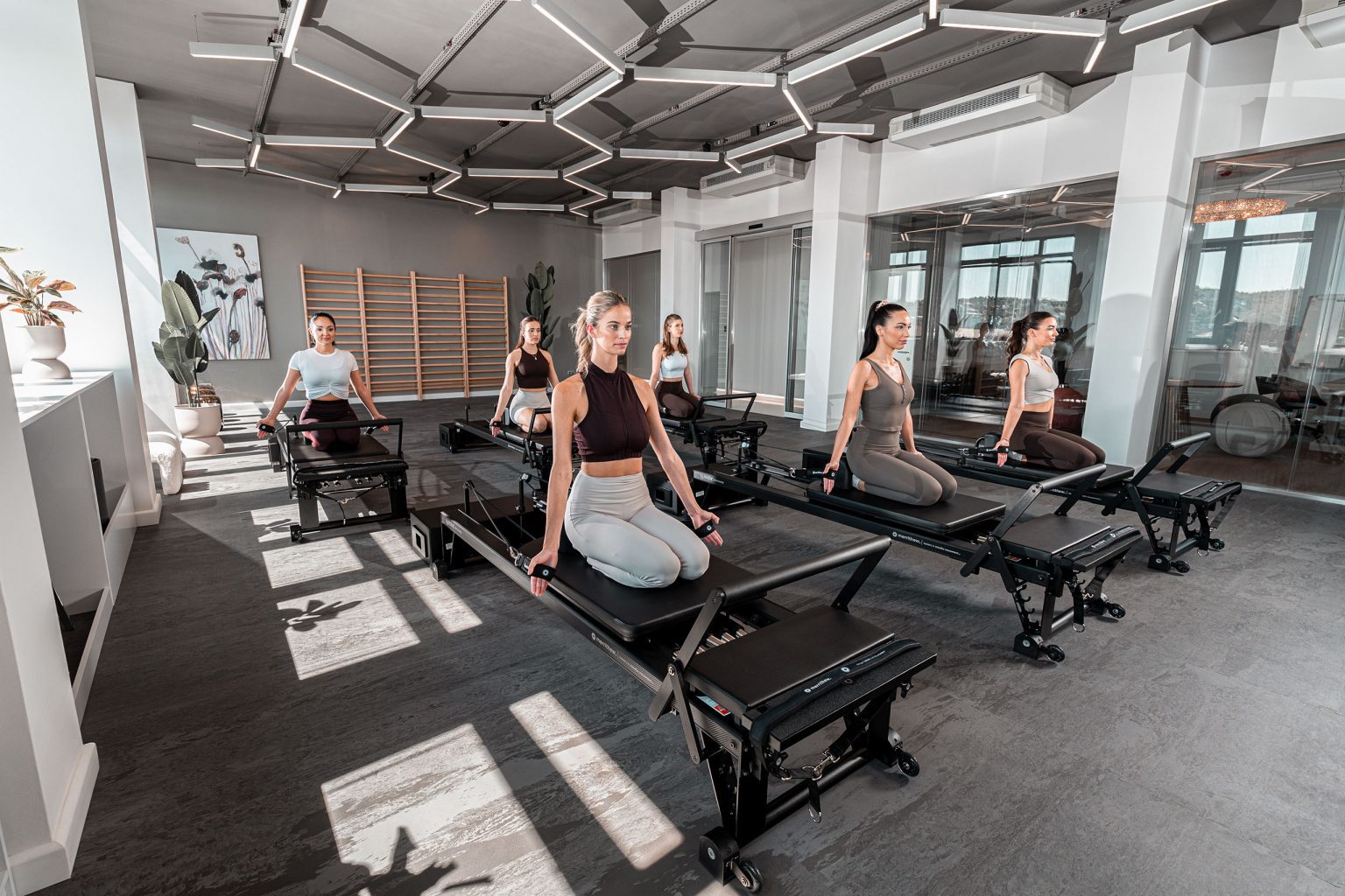 Csoportos reformer pilates – Sky – Health & Beauty