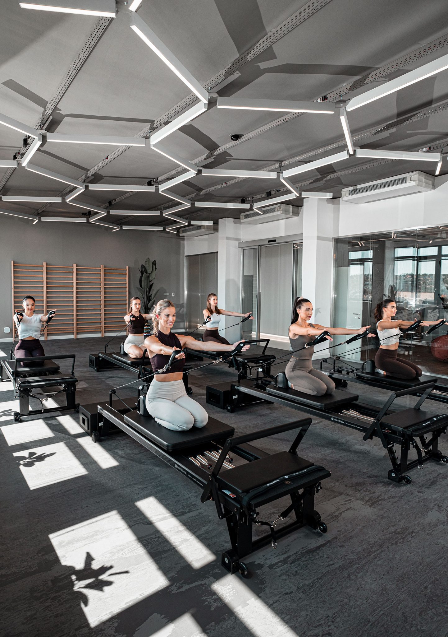 Csoportos reformer pilates – Sky – Health & Beauty